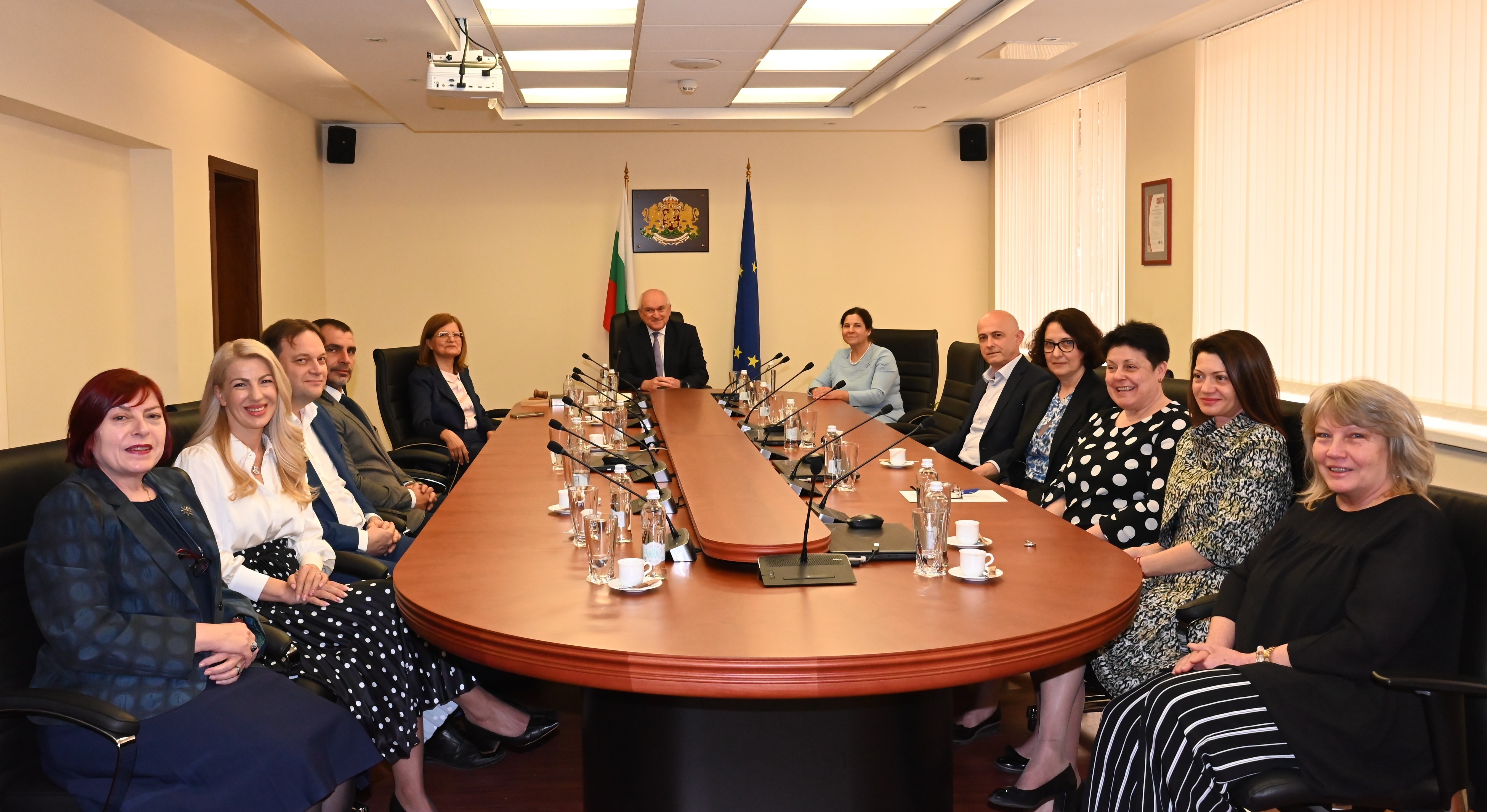 Народното събрание избра заместник-председатели и член на Сметната ...